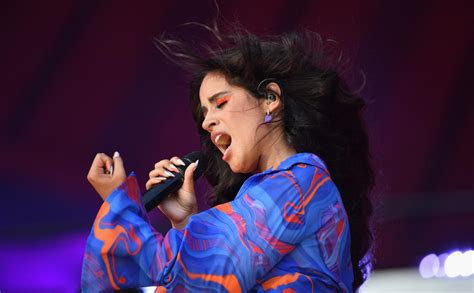 Camila Cabello Habla De Su Lucha Contra La Ansiedad Y Sorprende Con