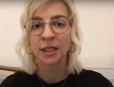 Gabbie Hanna Tiktok Videos Fans React To Bizarre Uploads