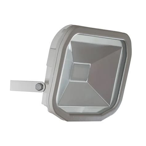 Luceco White Mains Powered Led Floodlight Diy At Bandq