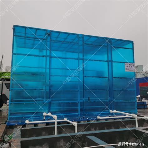 施工大门口冲洗平台，全封闭工程洗车机安装现场！ 搜狐大视野 搜狐新闻