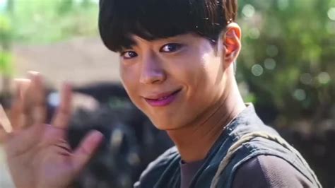 یانگ گوان شیک عاشق مرد با چشماش داره حرف میزنه پارک بوگوم تو همه سریال هاش شاهکار کرده