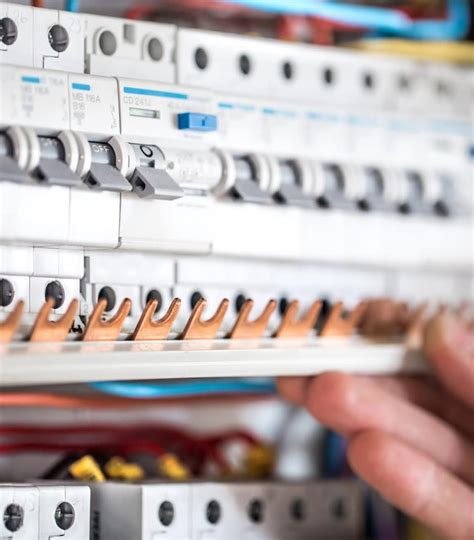 Jasa Instalasi Panel Listrik Kontraktor Elektrikal Buanamikon