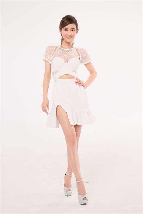 Miya夏米雅 無論冬天多漫長，多寒冷，春天終有一天會到來。只要你不放棄，始終會等到，春暖花開的微笑。 Facebook