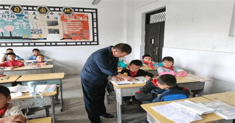台江县革一镇中心小学：课后服务绽异彩 暖心陪伴促成长社团乒乓球场特长