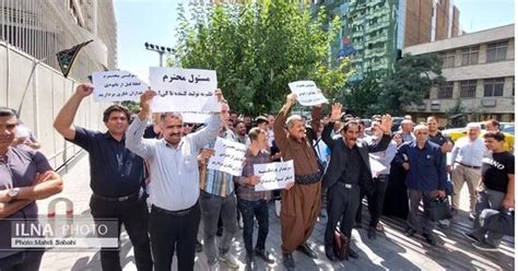 مربو دواجن إيرانيون يتظاهرون أمام وزارة الزراعة لعدم تسليمهم مستلزمات