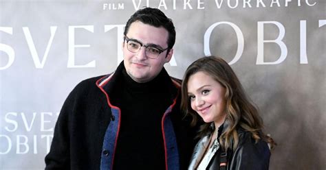 Zvijezda Kumova U Zanimljivoj Kombinaciji Na Premijeri Filma 24sata