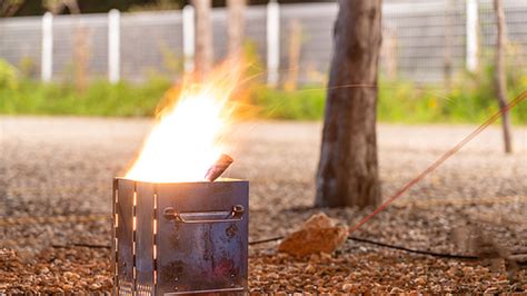 캠핑 중 하는 불멍 캠프파이어의 재미 유토이미지 상세페이지 베이직샵 21478329
