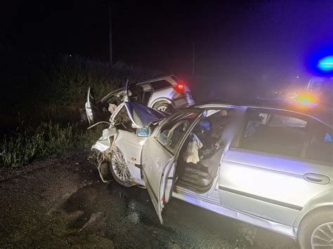 Un tânăr de de ani aflat la volanul unui BMW neînmatriculat a provocat un accident cu