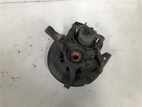 Toyota Tarago 2001 Left Front Hub Assembly Acr30 Abs Type 06 00 06 03