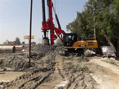 Saraiyan Railway Crossing In Unnao Is Going On To Become Rob Traffic