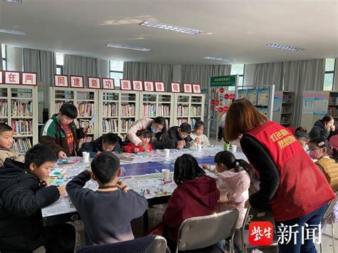 丰富精神文化生活弘扬中华民族优秀传统文化苏州工业园区唯亭街道开展巧手绘团扇 团圆贺新春活动 业态 社区 就业