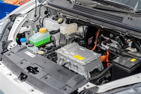 전기 자동차의 Obc Pdu 및 배터리에 연결된 고전압 배선 지속 가능한 에너지 솔루션을 위한 Ev 전자 시스템 첨단 자동차 엔지니어링 및 친환경 운송 기술을 선보입니다 0