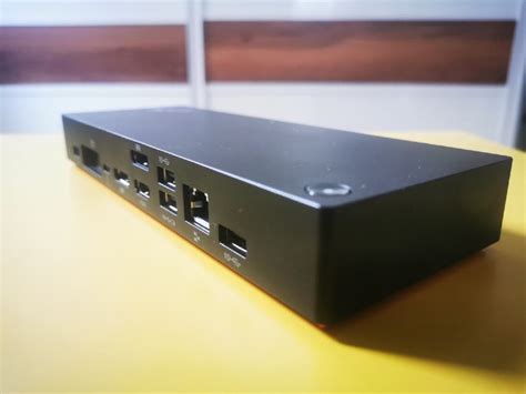 Lenovo Thinkpad Universal Thunderbolt 4 Dock 40b0 135w Novo