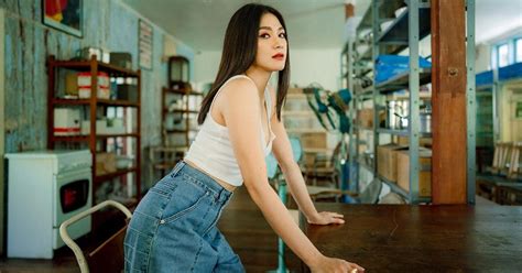 Nwe Darli Htun Myanmar Model Girl