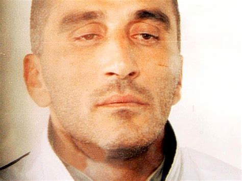 Pescara Killer Di Camorra Non Rientra In Carcere Dopo Un Permesso Il