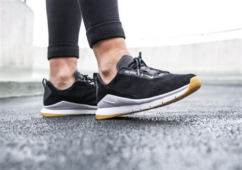 Nike Rivah Prm Black White Gum Femme Pourquoi Lacheter