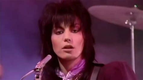 Joan Jett And The Blackhearts 💗 I Love Rock N Roll 1982 𝐀𝐑𝐓𝐈𝐒𝐓 Joan