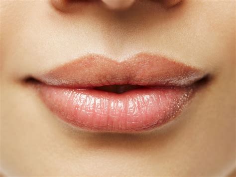 How To Tell The Difference Between A Cold Sore And A Pimple
