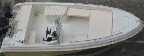 Coque open hors bord KAREL 495 SF Karel Boats à console latérale