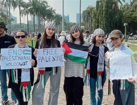Aksi Damai Bela Palestina Di Monas Diikuti Selebritis