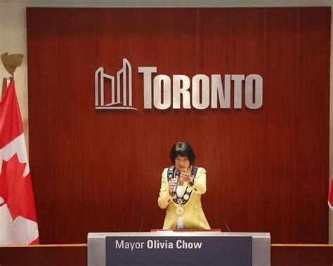 Olivia Chow Takes Office As Mayor Of Toronto Correo Canadiense