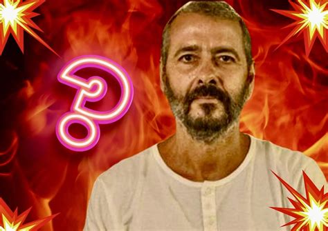 Após 28 anos sem fazer amor José Inocêncio esquece Maria Santa nos