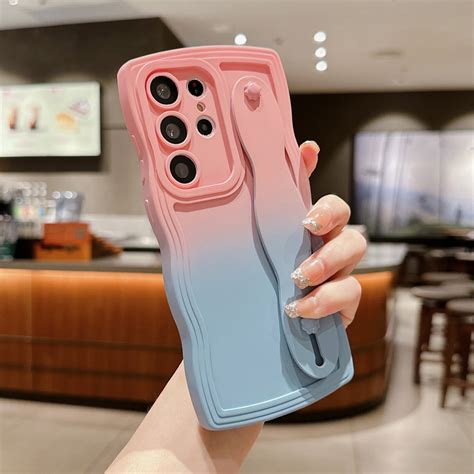 Luxury Wrist Strap Gradient Wavy Edge Phone Case For Samsung Galaxy S23