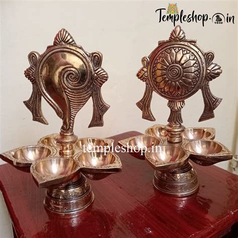 Sankh Chakra Namam Diya Set Templeshop