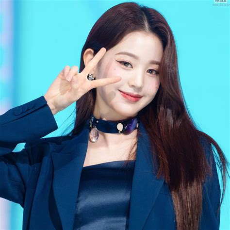 Pin By Molly Hunt On Polcos Beautiful Girl Makeup Kpop Girls