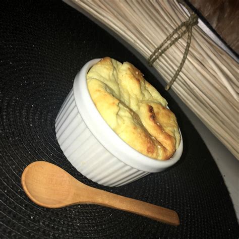Recette de Soufflé au fromage tous en cuisine Cyril Lignac