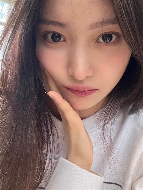 더쿠 원덬 기준 잘알려지지 않았지만 진짜 이쁜 여돌