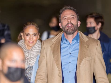 ジェニファー・ロペス、「世間の厳しい声」がベン・アフレックとの破局を導いた フロントロウ ｜ グローカルなメディア
