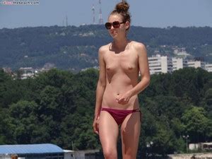 Naked And Topless Girls On The Nude Beach Hidden Camera Page