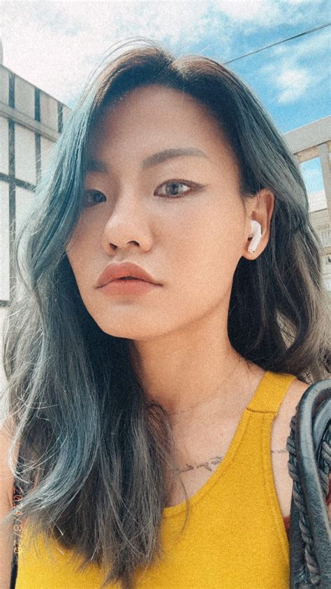 今天穿這樣去桃園開庭總不會再說我清涼走秀了吧☺️