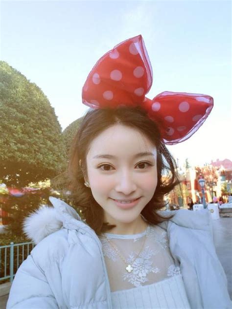 16歲喪父，跟姚笛相戀七年卻因買不起房分手，今身價過億家庭美滿 每日頭條