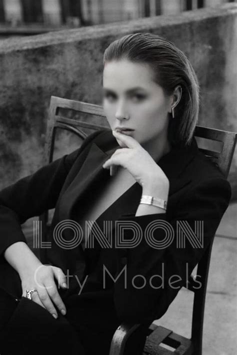 Adora Bisexual Model Escort Near Knightsbridge