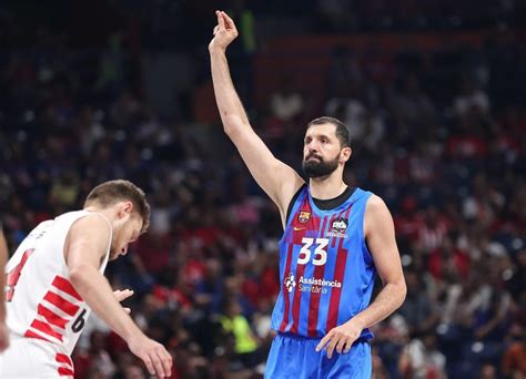 VELIKI NIKOLA MIROTIĆ Našao se grobarima usred haosa sa ulaznicama Još jednom je pokazao