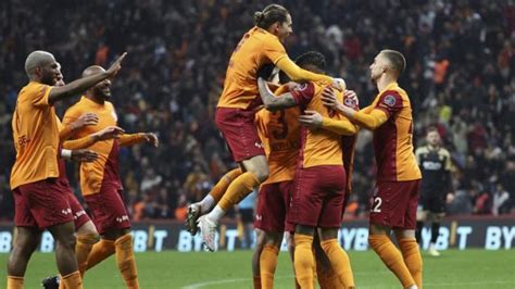 Altay Galatasaray maçının ilk 11 leri
