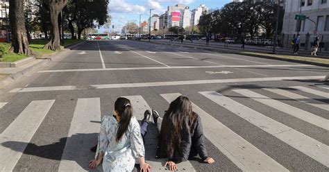 La Insatisfacción Con La Marcha Del País Tocó Un Piso Histórico Y Asoma
