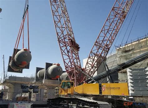 迪拜950mw光热光伏发电项目油盐换热器、除氧器等多组大型设备吊装就位 Cspplaza光热发电网 太阳能热发电行业权威媒体商务平台！