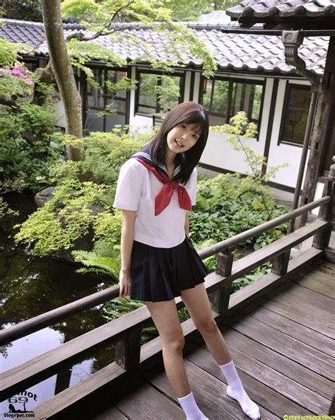 Tsukasa Aoi Trốn Học Rủ Nhau Ra Bờ Suối