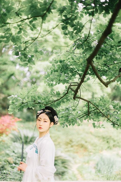 若寒rock没烦恼《倦春愁》美图作品图片欣赏艺图语