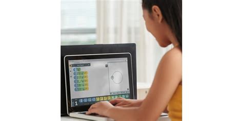 IRobot Root Rt0 Coding Robot W Brick Top Bundle IRobot Root Rt0 Coding Robot W Brick Top Bundle