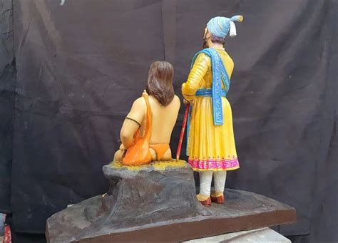Multicolor 10inch Fiber Chhatrapati Shivaji Maharaj Statue At ₹ 30000