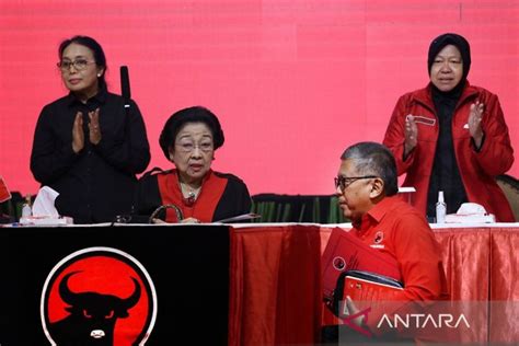 Politik Kemarin Layanan Publik Saat Nataru Hingga Tersangka PDIP ANTARA News