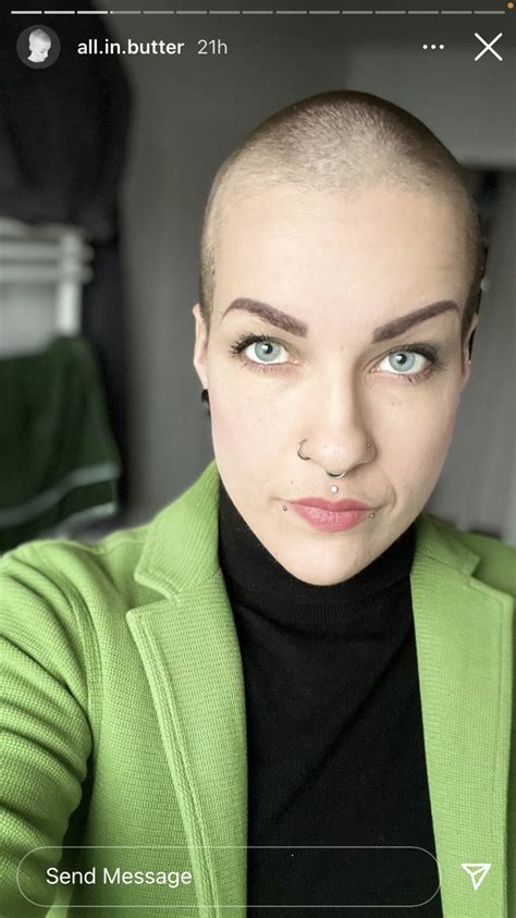 Pin By Poro On Hair And Beauty Bald Look Buzz Cut Hair Today