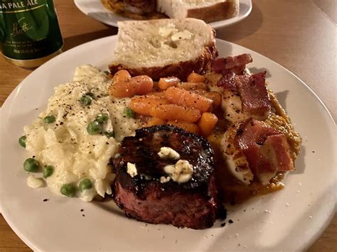 Filet Minion Creamy Parmesan Risotto Scallops With Bacon And