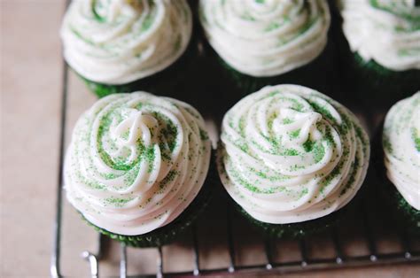 Merediths Recipes Green Velvet Cupcakes