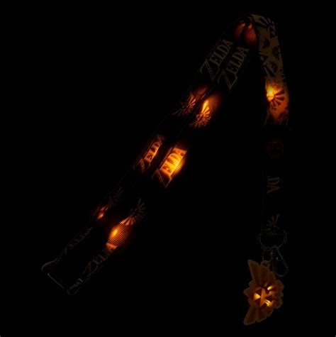 Lanyard The Legend Of Zelda Trifuerza Gameplanet