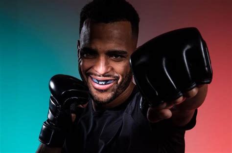 Protector Bucal Simple Termoformable OPRO X UFC Strike OPRO
